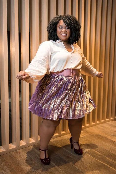 Pin By Pinner On Curvy Details Plus Size Outfits Plus Size Vintage Dresses Clothing For Tall