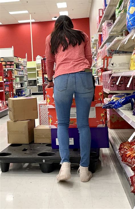 Perky Brunette In Tight Jeans Tight Jeans Forum