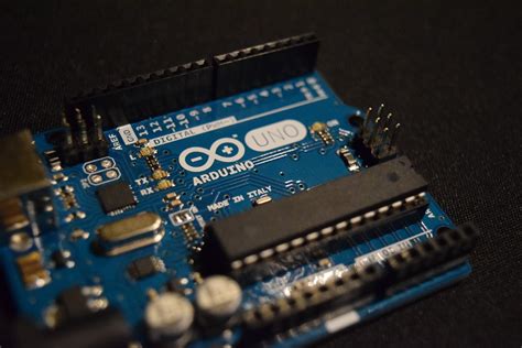 NODEMCU ESP8266 VS ARDUINO UNO Electronic Clinic