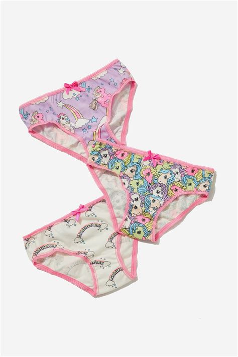 3 Pack Girls Underwear Licensed