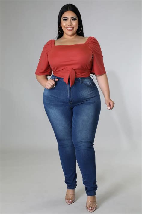 Curvy Fashion Plus Size Fashion Foto Cowgirl Plus Zise Curvy Models Types Of Girls Girls