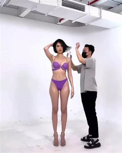 Vóc Dáng Thật Của Ngọc Trinh Qua ống Kính Camera Thường Khi Diện Nội Y ở Tuổi 34 Có Còn đẹp