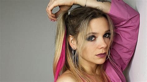Sexy Bilder Anne Wünsche Sorgt Mit Onlyfans Für Ärger