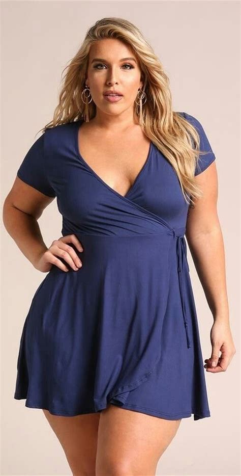 Stephanie Viada Moda de mujeres curvilíneas Vestidos de moda para