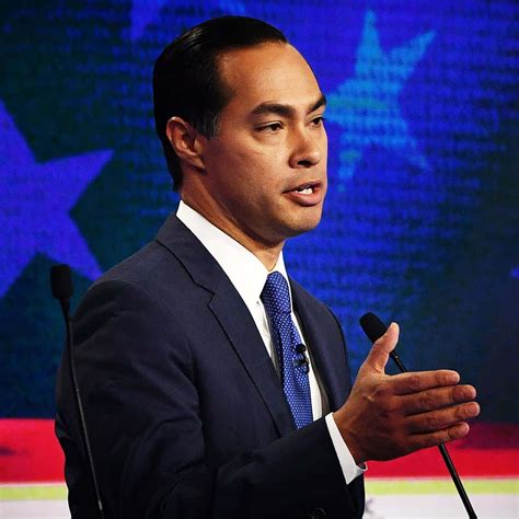 Download Julian Castro Holding Out Hand Wallpaper