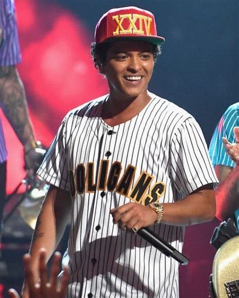 Bruno Mars Music Bruno Mars Concert Celebrity Singers Celebrity Photos Mars Photos Nick