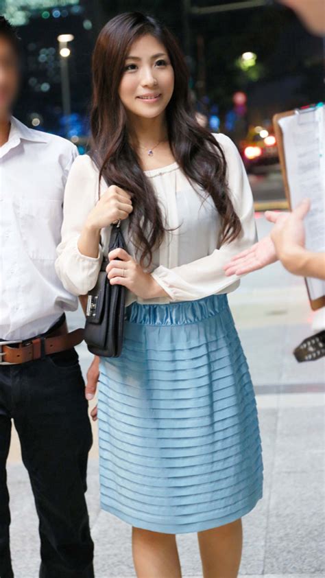 清楚で品良くセレブな熟女たち ナンパ中出し 10 熟女三十路四十路五十路六十路のエロビデオを紹介