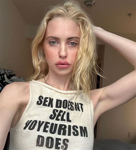 Welcome To ‘sleazy Girl Summer — The New Trend