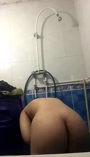 Watch فتاة جميلة تستحم Shower Ass Licking Tits Big Boobs Porn Spankbang