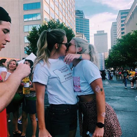 Kendall And Kendall Cute Lesbian Couples Lesbians Kissing Lesbian Couple