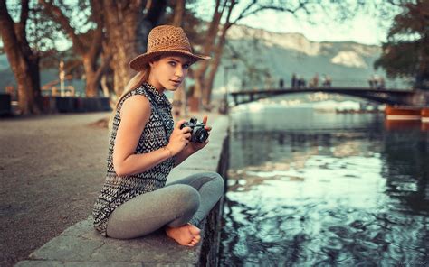 Wallpaper Women Outdoors Model Blonde Blue Eyes Barefoot Hat Dress Camera Eva Mikulski