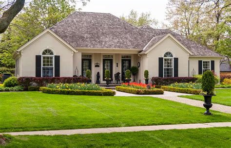 Modern Bungalow House Plan Floor Plan And Design In Canada