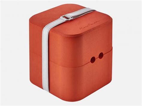 Marc Newson Hourglass For Hodinkee Is A Beautiful Piece Of Art