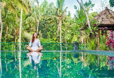 A Beginner S Guide To Naked Yoga Classes What To Expect And How To Prepare