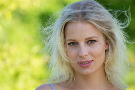 Model10 Foto And Bild Portrait Portrait Frauen Outdoor Bilder Auf Fotocommunity