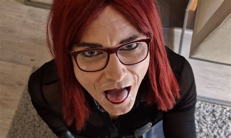 그는 나를 너무 따먹고 삼키기 위해 큰 정액을 주었다 xHamster