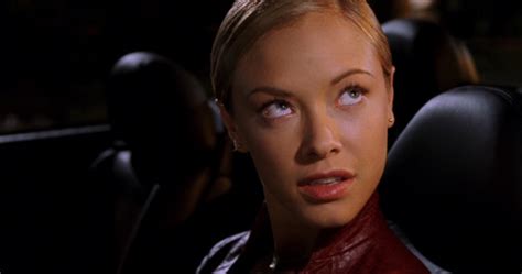 Vkorone • Kristanna Loken T X