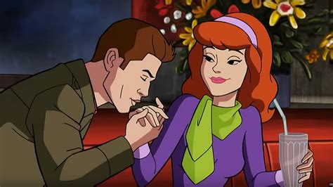 Dean Calls Dibs On Daphne In First Trailer For The Supernatural And Scooby Doo Crossover Episode
