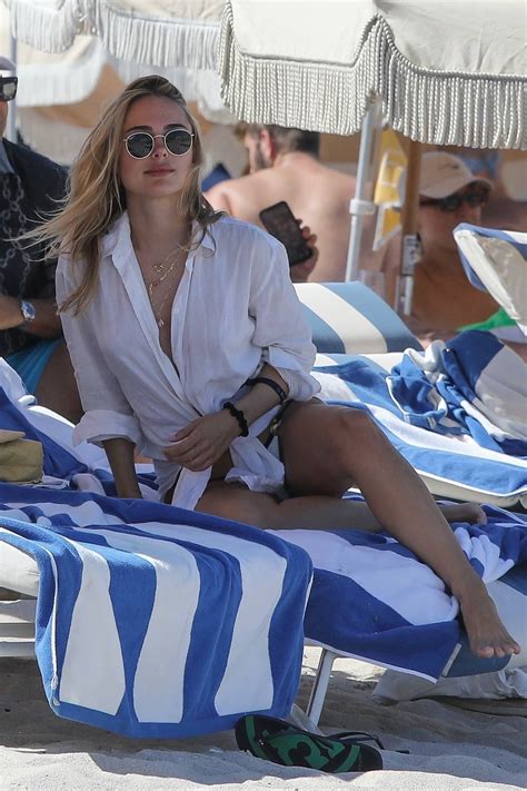 Kimberley Garner Candid Thong Bikini Pics On Miami Beach Imagedesi Com My Xxx Hot Girl