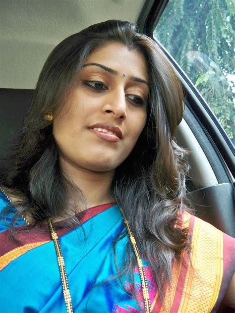 Beauty Tamil Nadu Aunties Girls Tamil Saree Aunties Girls Glamour Beauty Beauty Girl
