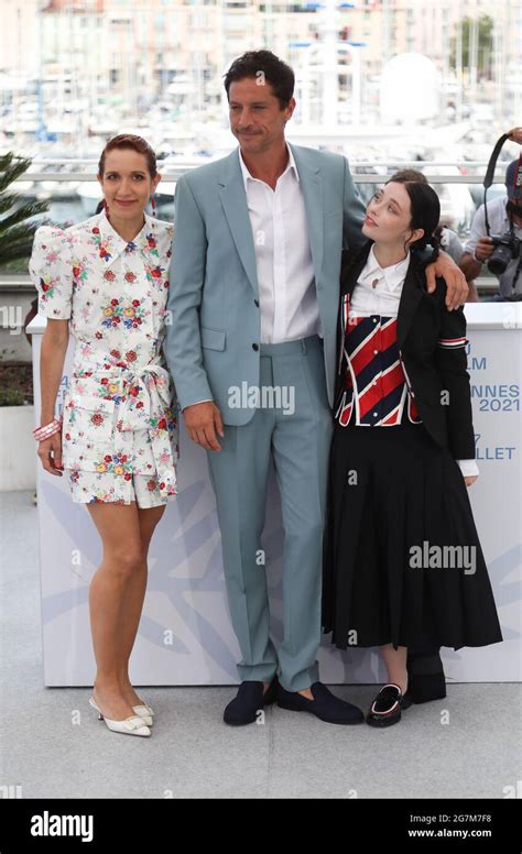 Le 74e Festival De Cannes Photocall Pour Le Film Red Rocket En Compétition Cannes France