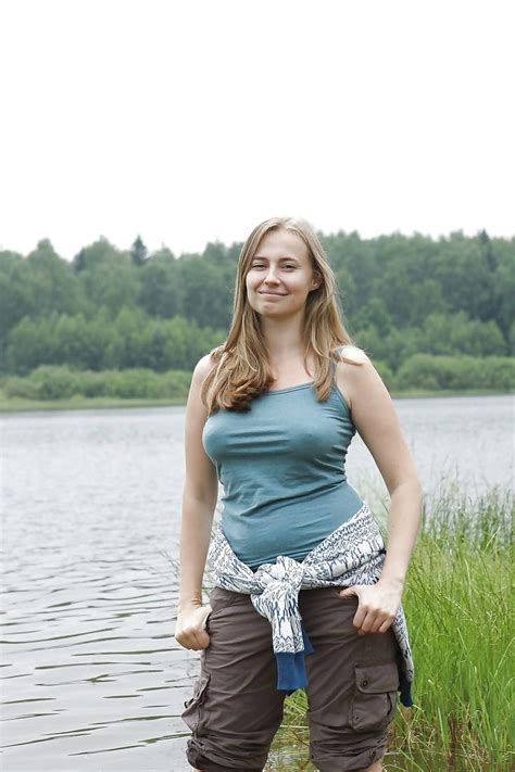 Adolescent Nue En Public Photos De Femmes