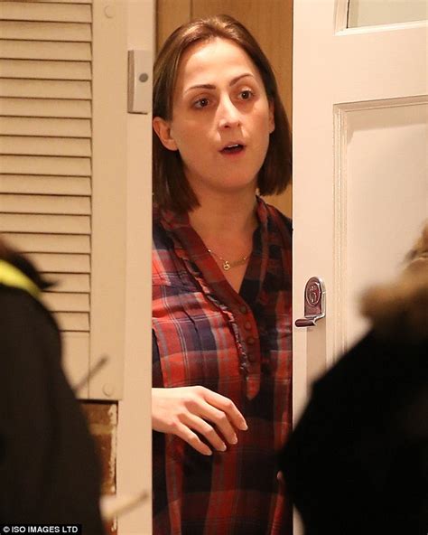 Natalie Cassidy Returns To Eastenders As Sonia Fowler Daily Mail Online
