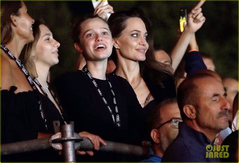 Angelina Jolie And Daughter Shiloh Check Out Måneskin In Concert Photo 4787713 Angelina Jolie