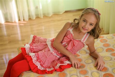Pictures Of Erika Shaye Gair