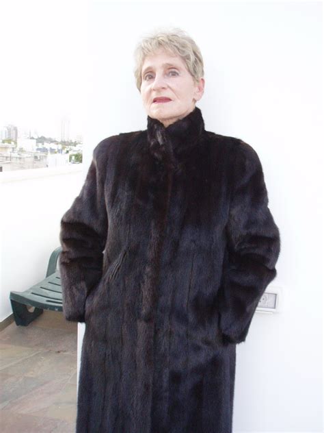 Mature Woman In Fur Porn Celeb Videos
