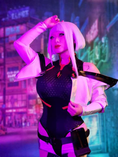 Cosplaying Lucy From Cyberpunk Edgerunners