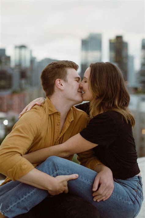 Sitting Down Kissing Pose Idea Kissing Poses Couple Poses Reference Couple Posing