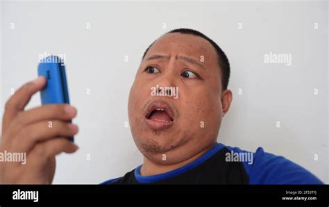 Glatze Opa Fotos Und Bildmaterial In Hoher Auflösung Alamy