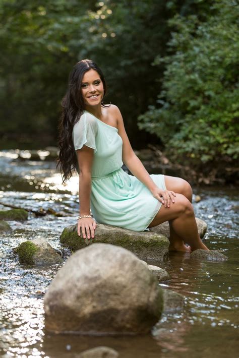 Girl Senior Picture River Brianna Ganson Lessbo Ideas Girl Senior Pictures Senior Girl
