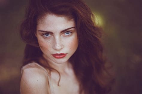 Wallpaper Id 1407353 Red Lipstick Portrait Brunette Women Freckles Looking At Viewer