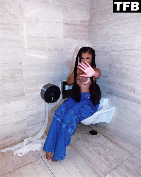 Chloe Bailey Topless 5 Photos Thefappening