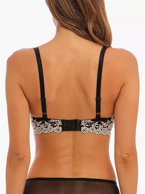 Wacoal Embrace Lace Underwired Bra Black