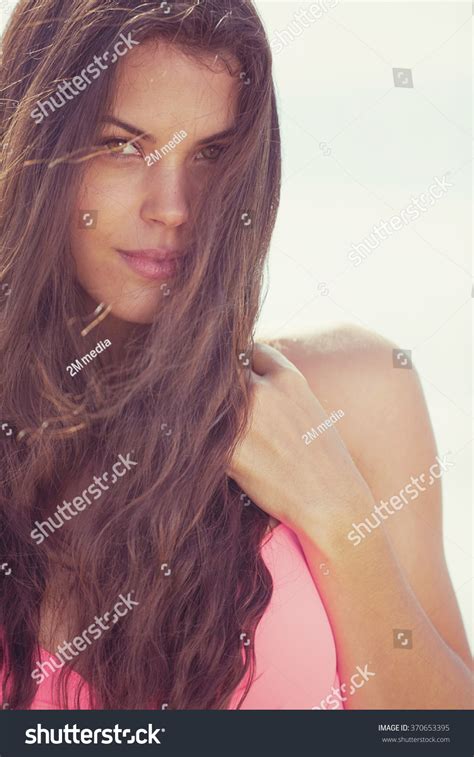 Portrait Happy Sexy Girl Pink Bikini Foto De Stock 370653395 Shutterstock