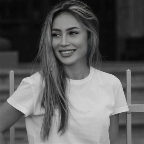 L Y A D O V S K A Y A M Lyadovskaya On Threads