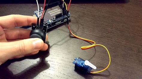 Arduino Control servo estándar mediante joystick YouTube