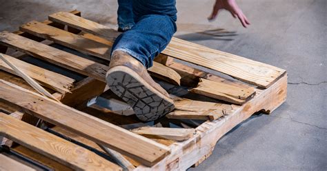 5 Tips On How To Avoid Pallet Repair Conner Industries