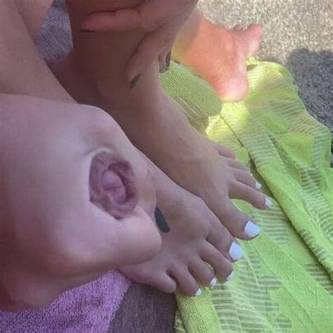 Risky Public Cumshot On Feet Free Foot Fetish Hd Porn 48 Xhamster