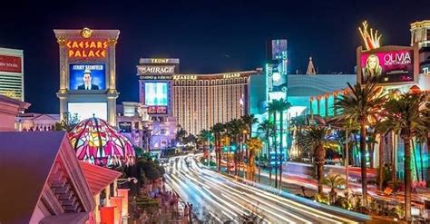 Las Vegas Localizada No Deserto De Mojave Em Nevada é Uma Cidade Turística Famosa Pela Las