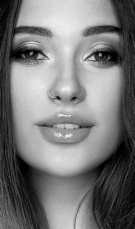 Liya Silver Rfamousfaces