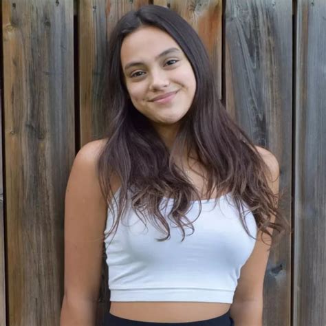 Sienna Rawlings 9gag