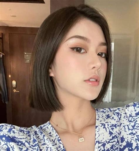 清爽干练短直发图片 一刀切设计又美又飒 短直发发型 美发站