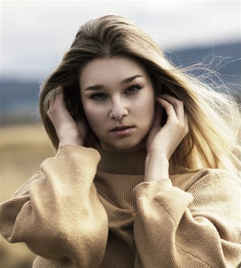 Model Sedcard Von Michelle Sa5 Weibliches New Face Fotomodel Deutschland