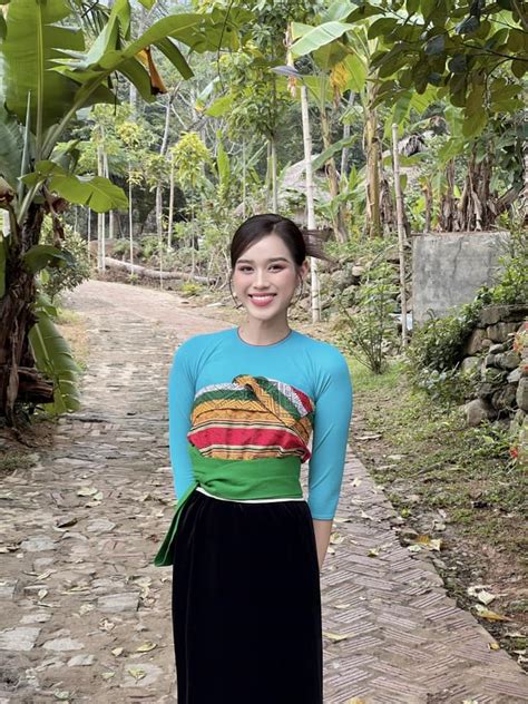 Ngắm gái xinh dân tộc thái với trang phục truyền thống độc đáo