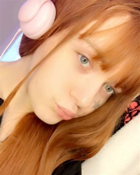 Trans Girl Next Door 🏳️‍⚧️🏠 Rfeminization