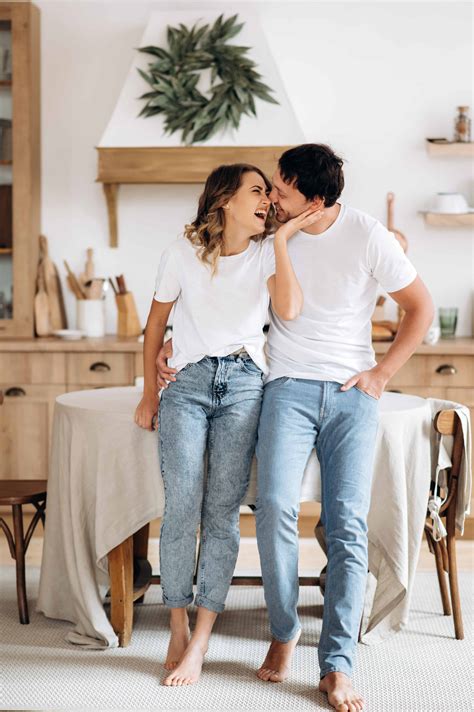 Engagement Photo Outfits How To Look And Feel Your Best Esprit Errant Travel